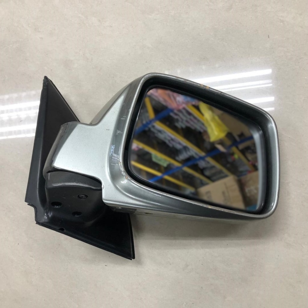 NISSAN XTRAIL T30 Right Hand Side SIDE MIRROR 5 Wire Used | Shopee ...