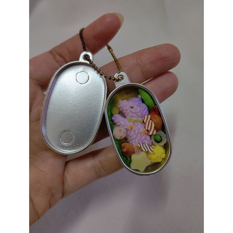 Assorted preloved food keychain KC46 cup noodle sushi ramen milk ...