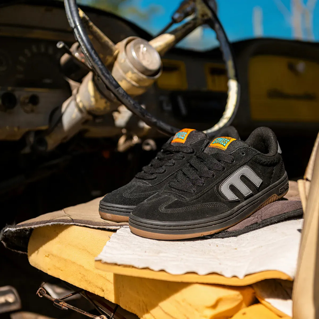 Etnies Locut x Apache Black/Grey/Gum (9021125) | Shopee Philippines