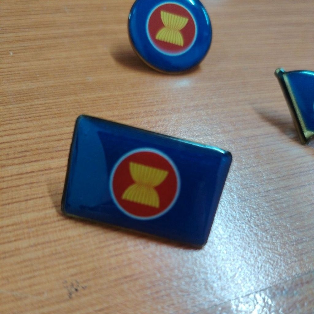 ASEAN Badge Collar Pin with gold Epoxy ASean Segi empat | Shopee ...