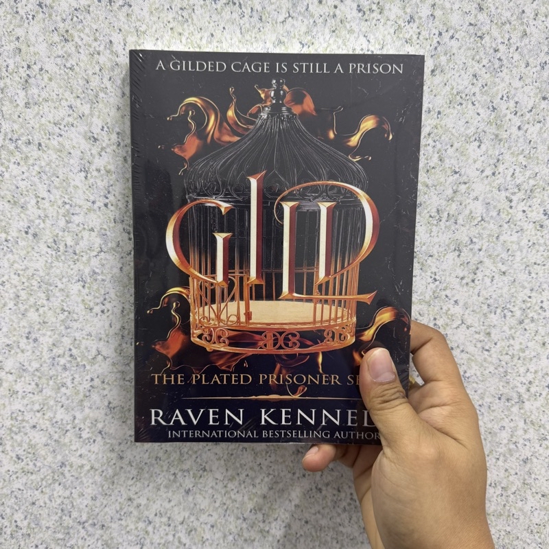 Gild (The Plated Prisoner, 1) by Raven Kennedy - Fantasy - Romance ...