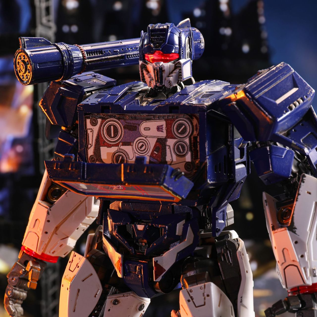 Yolopark AMK PRO Series Transformers BUMBLEBEE SOUNDWAVE Model Kit 20cm ...