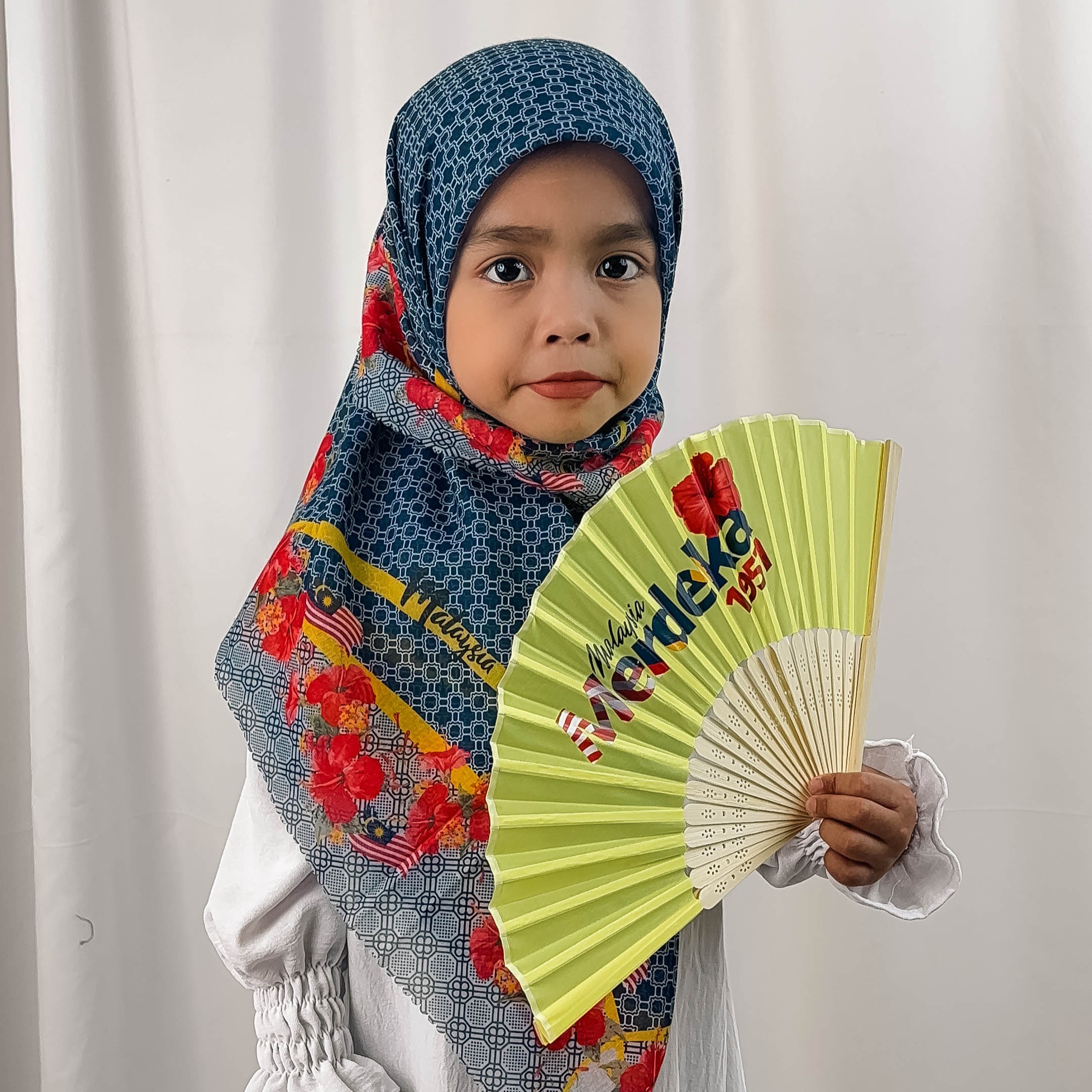 Premium Mother Child Hand Paper Fan & Hijab & Square Hijab Tote Bag ...