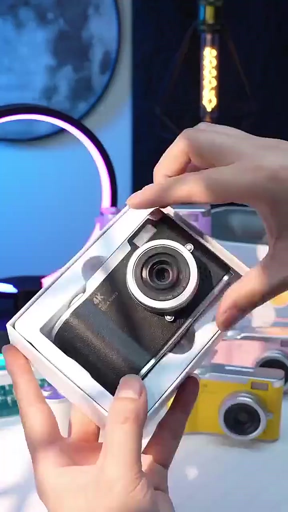 4K HD Digital Camera Flip The Lens 180° Digicam Selfie Vlogging Mini ...