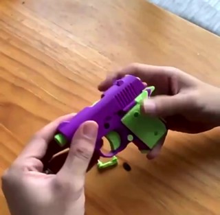 3D Toy Guns Mini Turnip Carrot Gun Models Multiple Colors Children's ...