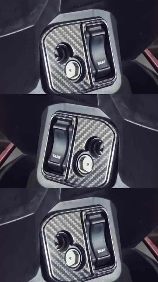 MOKOTO HONDA CLICK 125i V2/V3/V4 IGNITION KEY COVER GLOSSY-CARBON ...