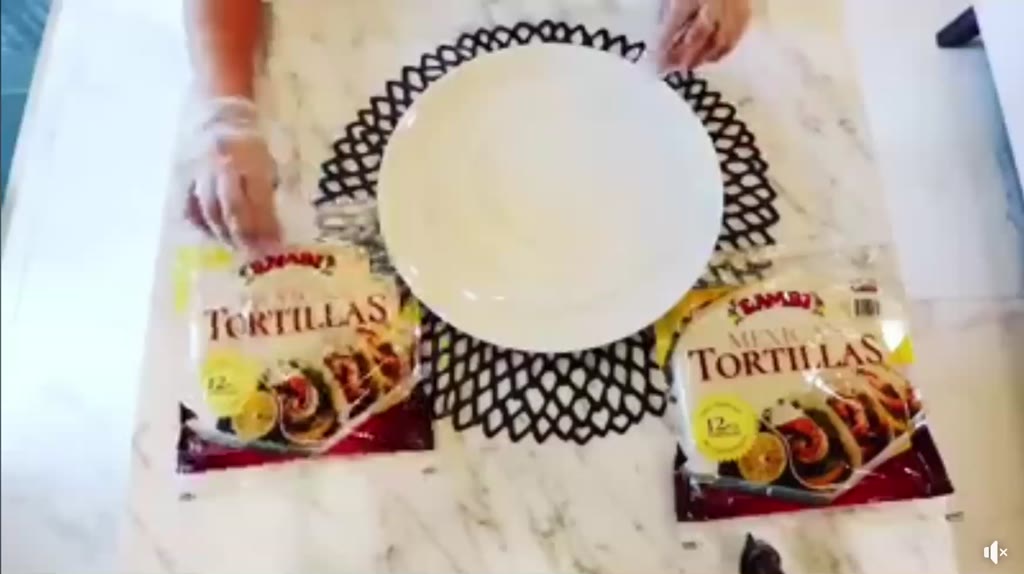 HALAL CERTIFIED!! Bambi Molo Wrapper - MEDIUM 3" x 3" - 200g RISK OF ...