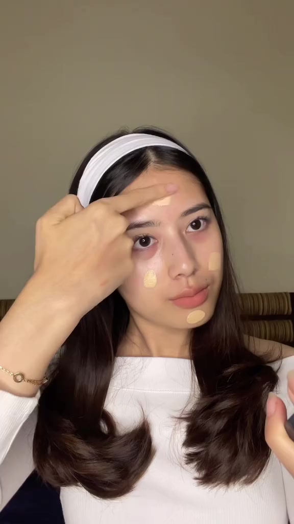 [PRE-ORDER] Y.O.U Cloud Touch Blurring Skin Tint Foundation | Flawless Finish | 20ml | Shopee ...