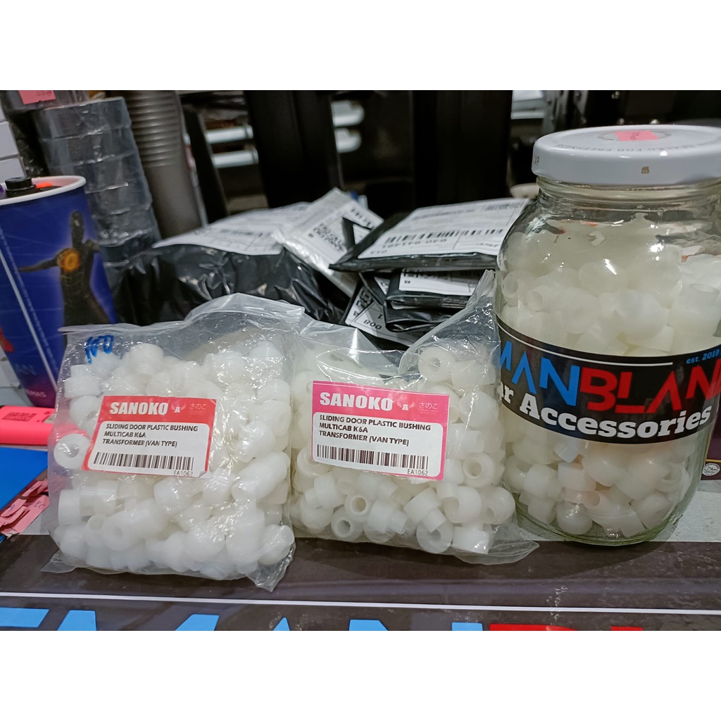 Multicab Every Wagon Car Sliding Roller - Plastic DA64V DA64W ...