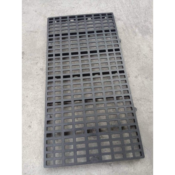 1x2 plastic matting black, 1ft x 2ft plastic matting color black ...