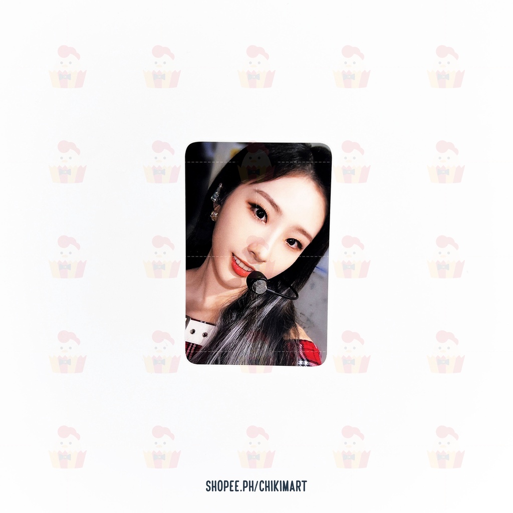 Loona Loonatheworld Seoul Concert (Record the Finale) Official Photobook Photocard + Other ...