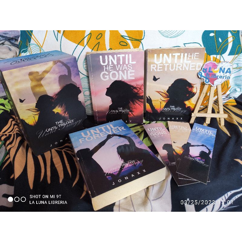 COMPLETE Until Trilogy [SIGNED] Batch 1 (UTB1) by Jonaxx | Shopee ...