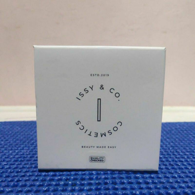 ๑☾ISSY & CO Weightless Loose Powder in Mattifying, Translucent, Radiant ...