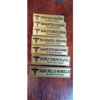 Custom Acrylic Nameplate / Name Badge / NameTags School, Restaurant ...