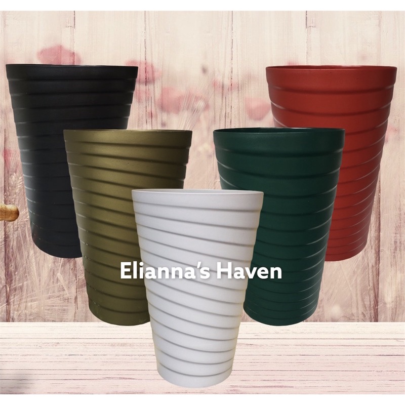 ♝Classy Durable Tall Plant Pot Slim Spiral Rubberized flower vase ...