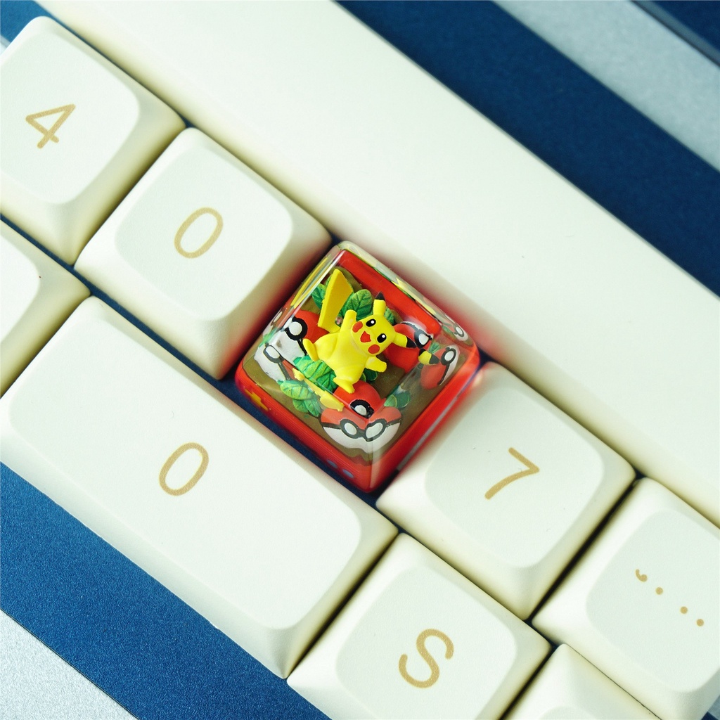 Game keyboard Pikachu Pocahontas translucent key caps Keyboard ...