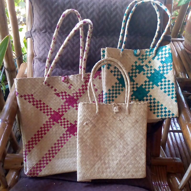 Handmade native banig bags on hand | Shopee Philippines