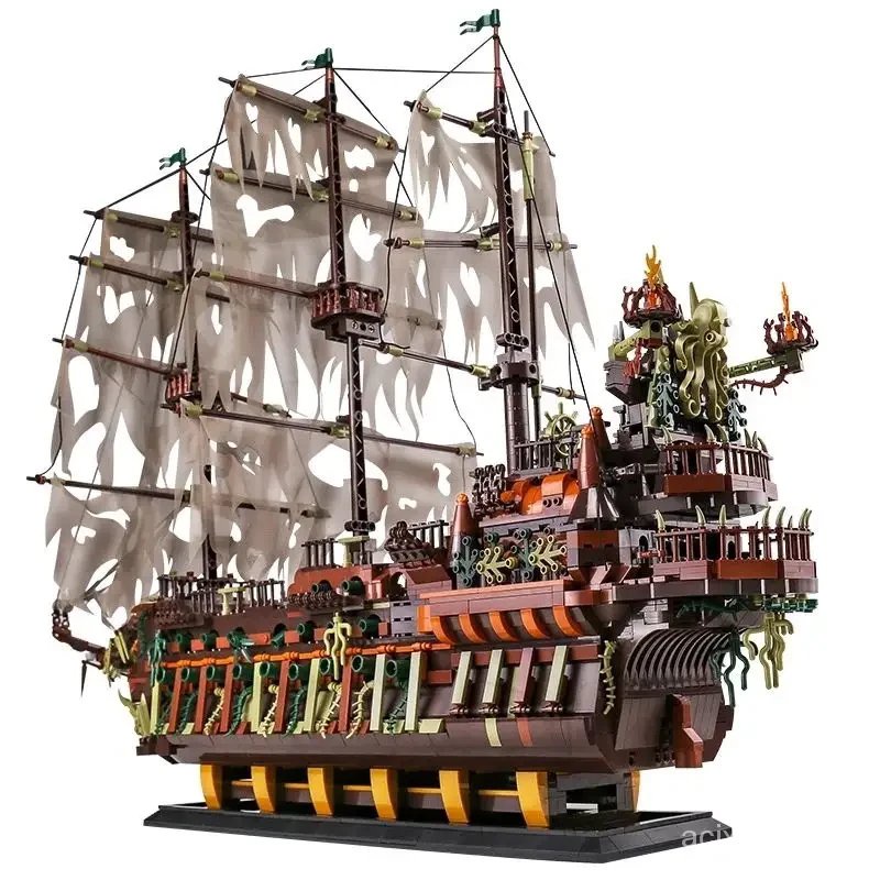 Mould King13138 The Pirate Ship Flying Dutchman Boat Model Giant ...
