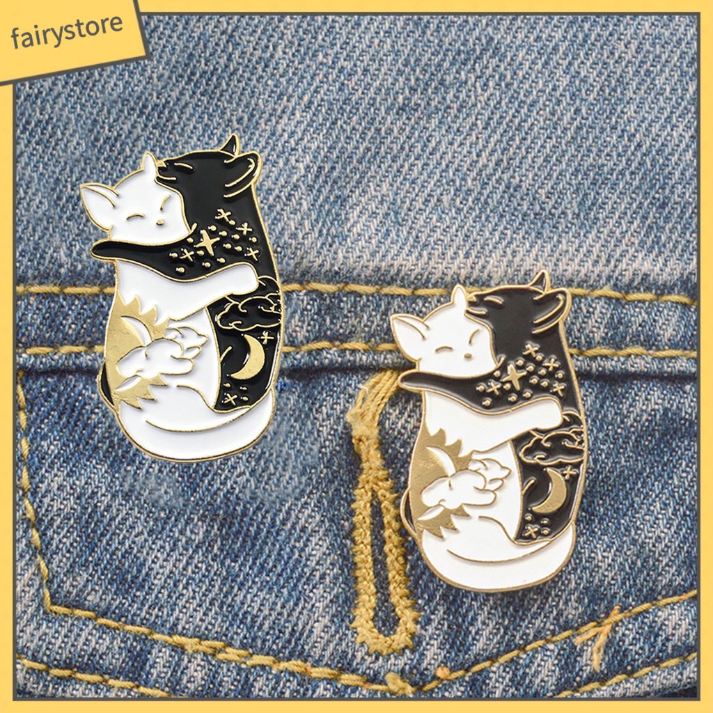 {Fairystore} Golden Color Collar Badge Black White Hugging Cats Brooch ...