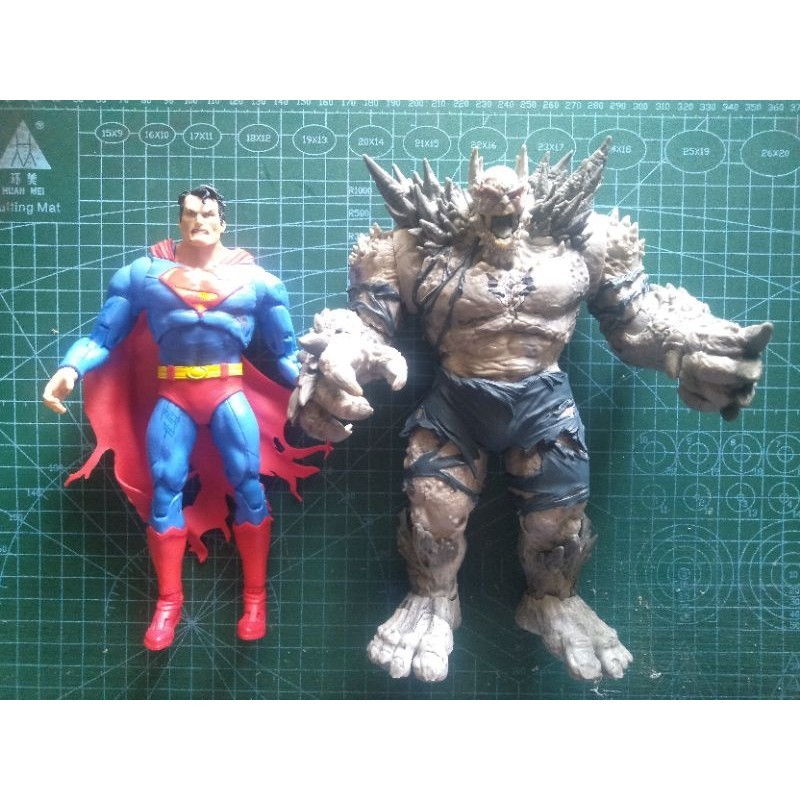 McFarlane Toys DC Superman and Devastator set | Shopee Philippines