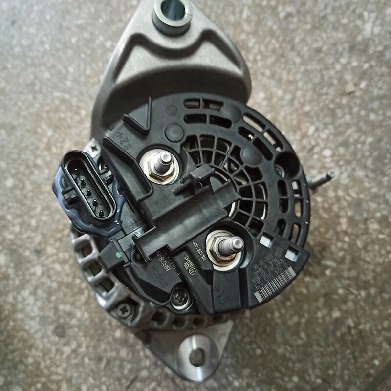 34V OEM D6E Alternator 17204355 For Excavator EC210D EC210B EC210BLC ...
