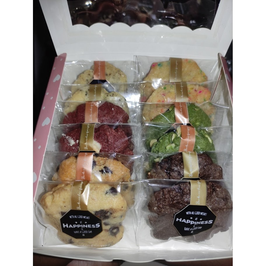 12 pcs Gourmet COOKIES in 1 box (Assorted Flavor) 20 grams per cookies ...