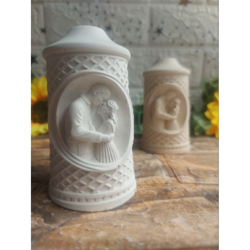 Valentine Special: Couple Kissing Stick Figurine Mountain Type | Shopee ...