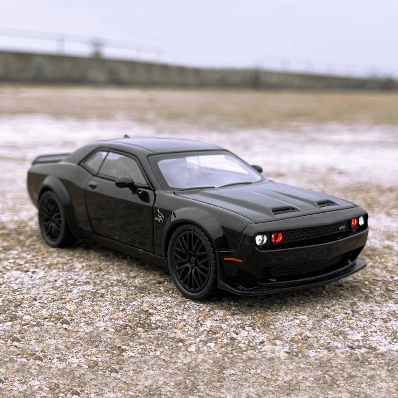 1:32 Alloy Dodge Challenger SRT Musle Car Model Diecasts Metal Sports ...
