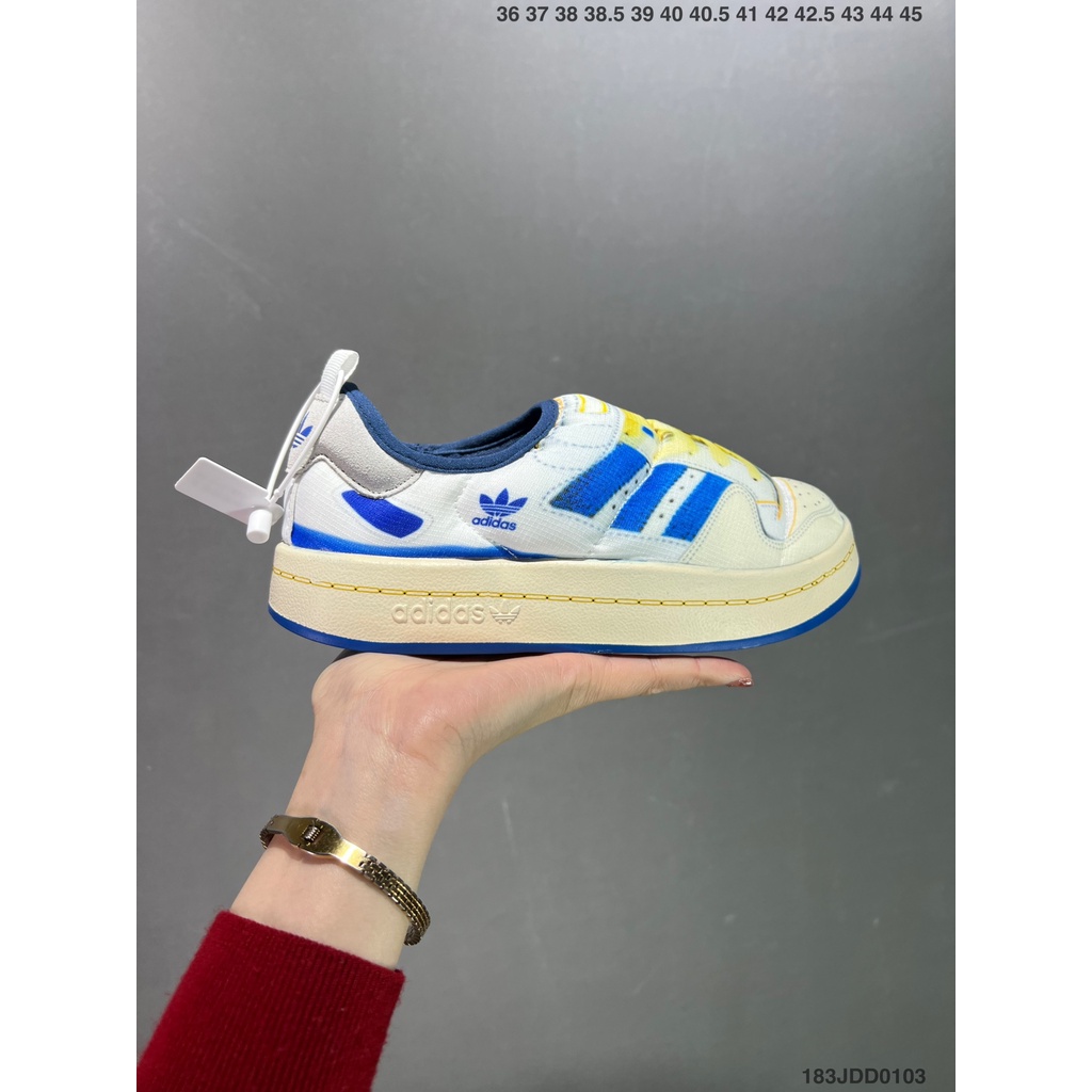 adidas Originals Puffylette toaster GY1593 vamp is made of woven ...