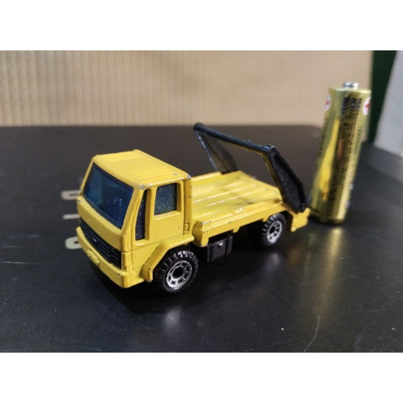 Matchbox Ford Cargo Skip Truck 1986 Yellow | Shopee Philippines
