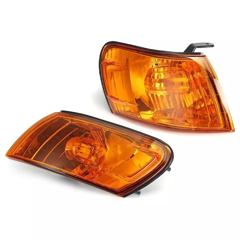 Auto lighting systems Orange Car Corner Light For Toyota AE101 Corolla ...