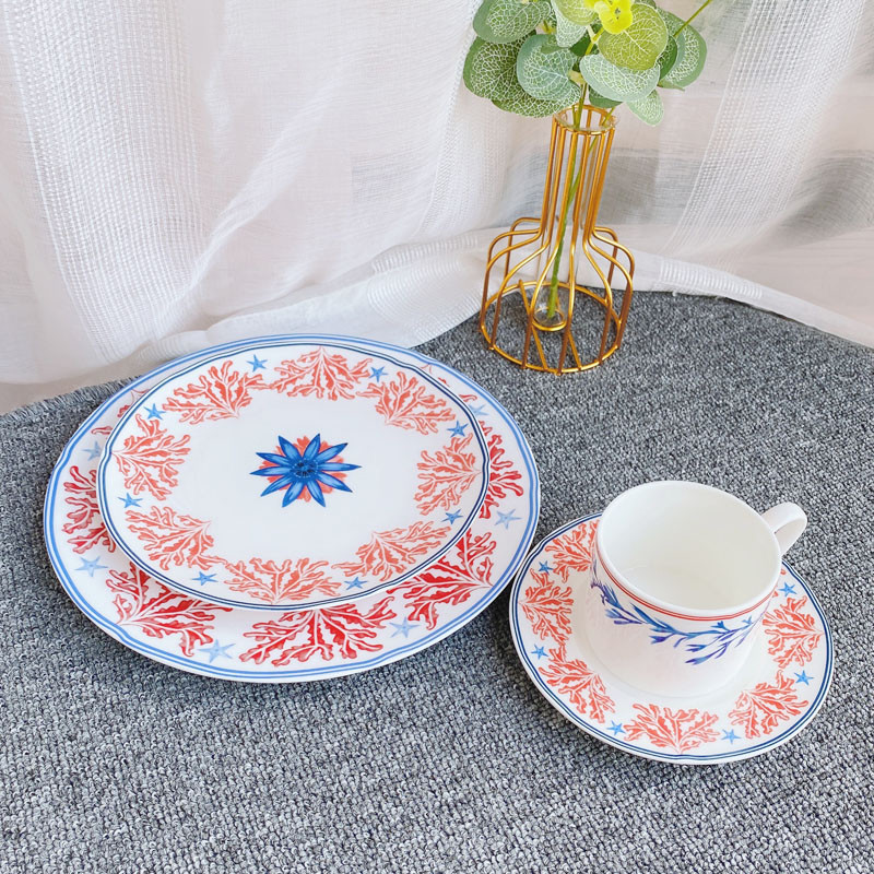 웃Dinnerware Set Red Coral Design Bone China Flat Plate 10inch Dinner ...