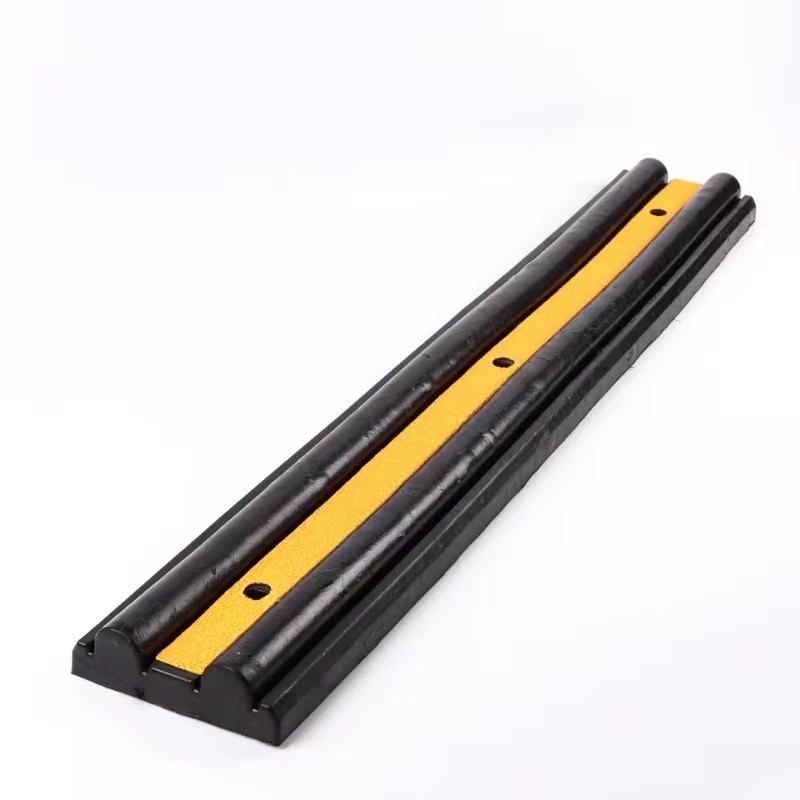 Pvc Rubber Mat Cable Cover Speed Humps Road Bump Cable Protector ...