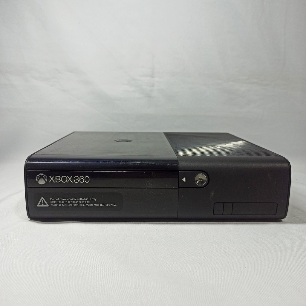 (FOR PARTS/REPAIR ONLY) Xbox 360E Video Game Console (Red Dot Of Death ...
