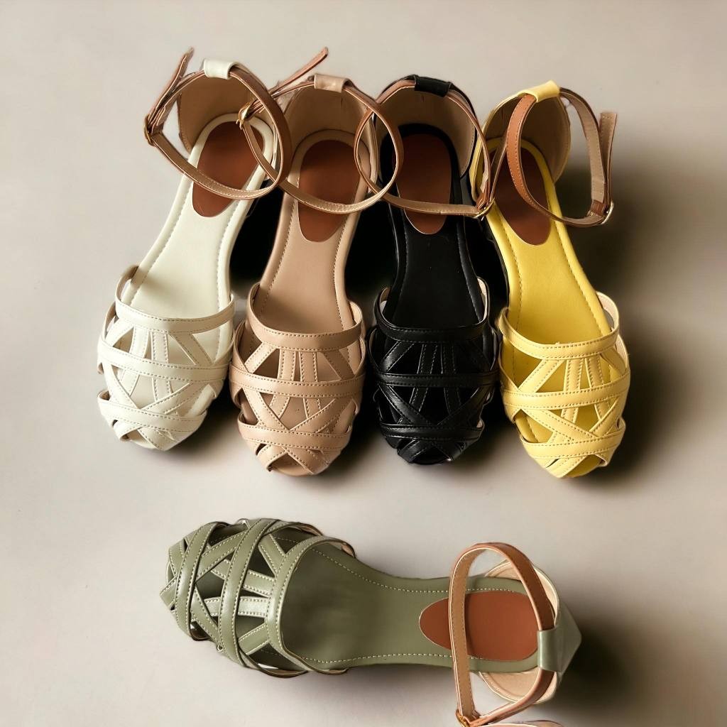 BERRY ARRA Woven Front Strap with T- Strap Flat Comfortable Elegant ...