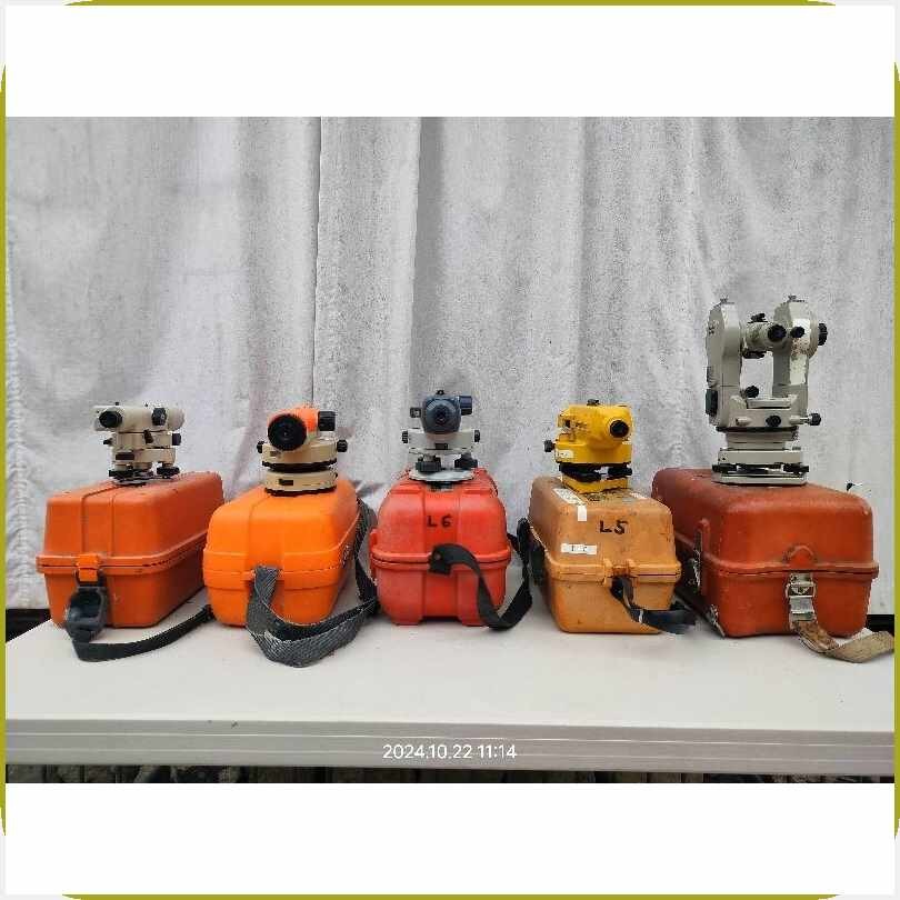 Dumpy-z=Level?bNTransit|q=Theodolite'R