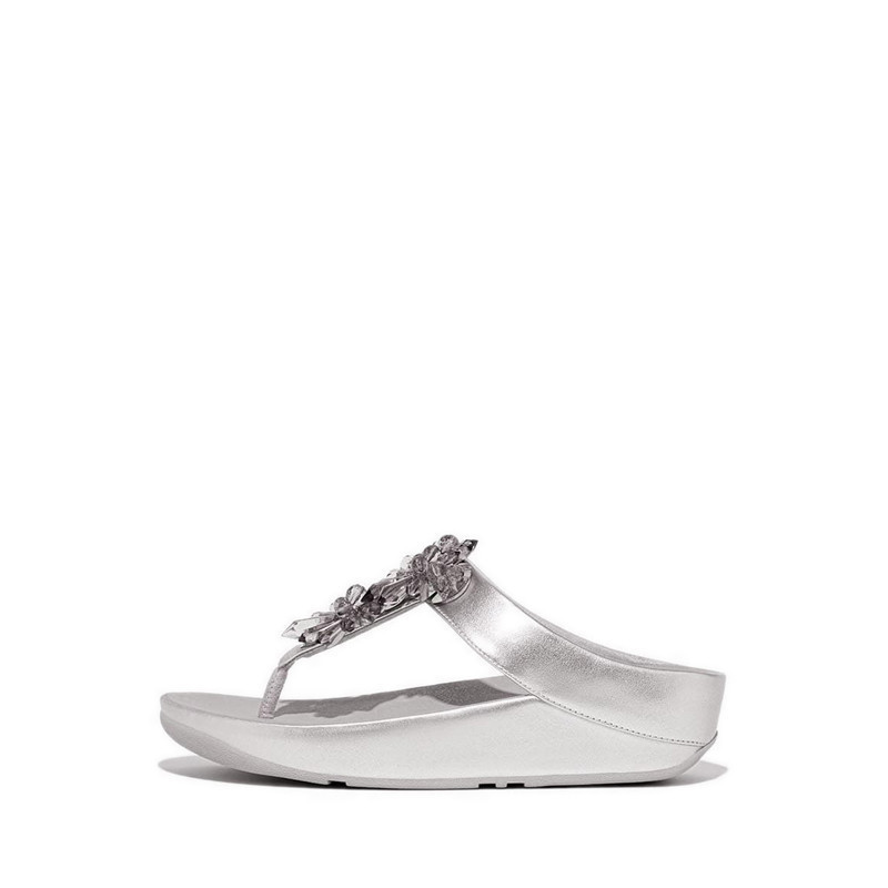 Fitflop Rumba Starburst-Bead Metallic Toe-Post Sandals - Silver ...