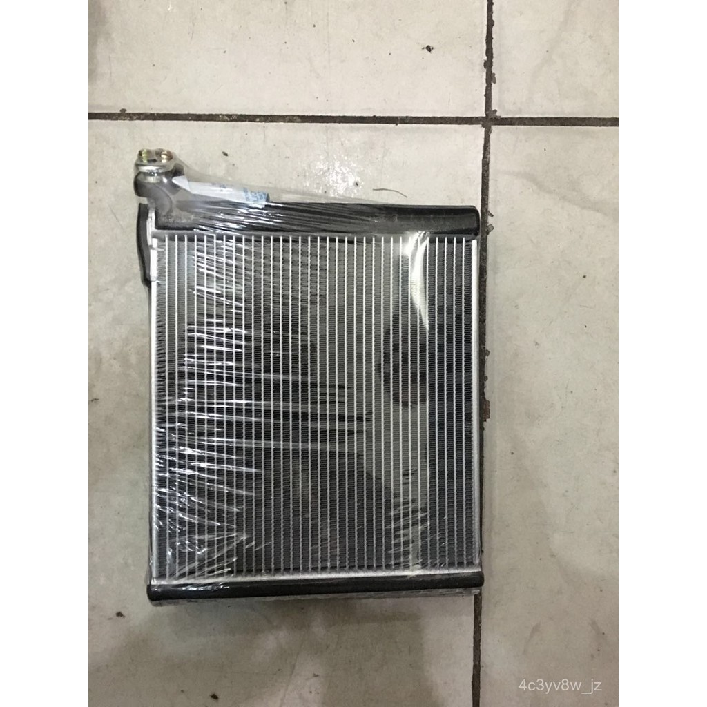 Original Factory Export Suitable for Toyota Hilux New Model Evaporator ...