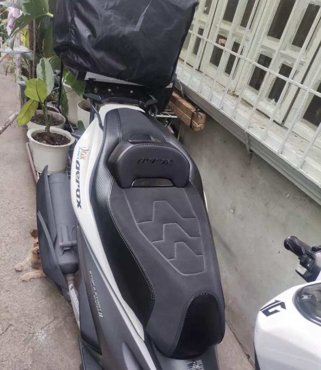 Motorcycle Nmax V1 V2 / Aerox V1 V2 / Honda Click Camel Back Seat Suede and Leather BLACK CARBON ...