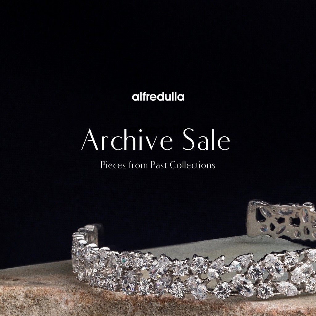 Alfredulla Cased Trilliant M Crystals from Swarovski® Necklace | Shopee ...