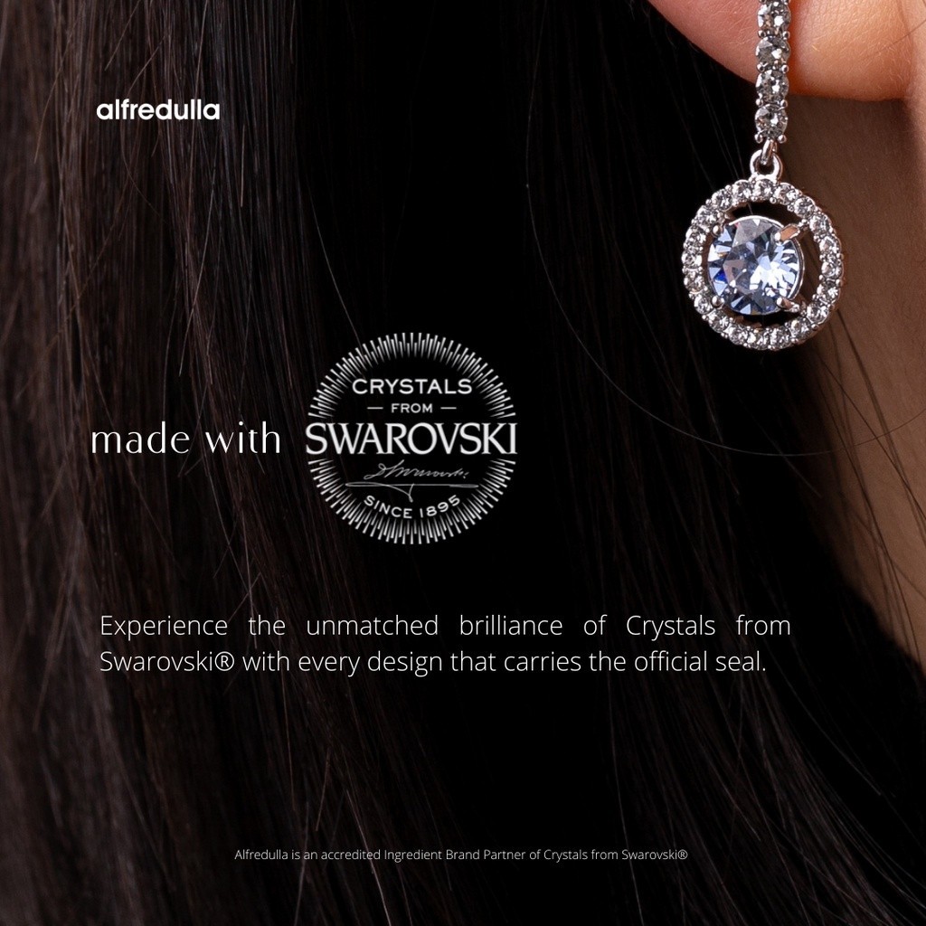 Alfredulla Cased Trilliant M Crystals from Swarovski® Necklace | Shopee ...