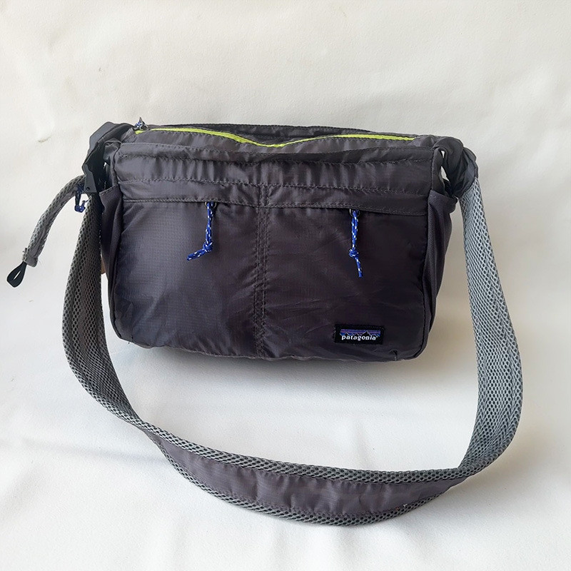 Messenger Bag Large Capacity Foldable Can Store 17L Large Capacity Men ...