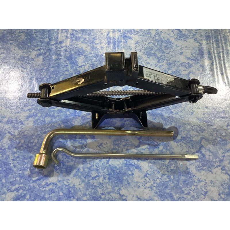 Japan Surplus Mechanical Scissor Jack 650kg | Shopee Philippines
