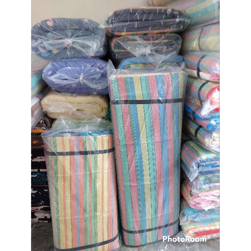 Comforter with Banig (Local foam | Unbranded) 36x75 Single & 48x75 ...