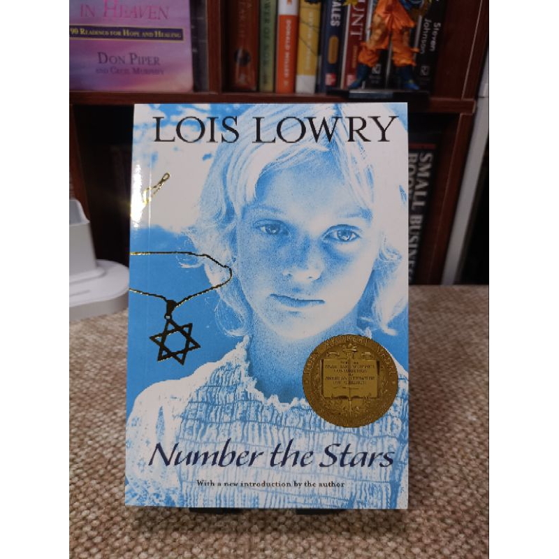 NUMBER THE STARS by LOIS LOWRY (paperback) | Shopee Philippines