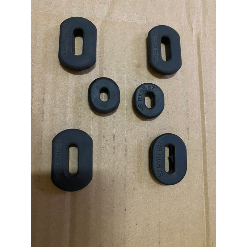 RUSI TC 125/150/175 SIDE COVER RUBBER SET(OEM) | Shopee Philippines
