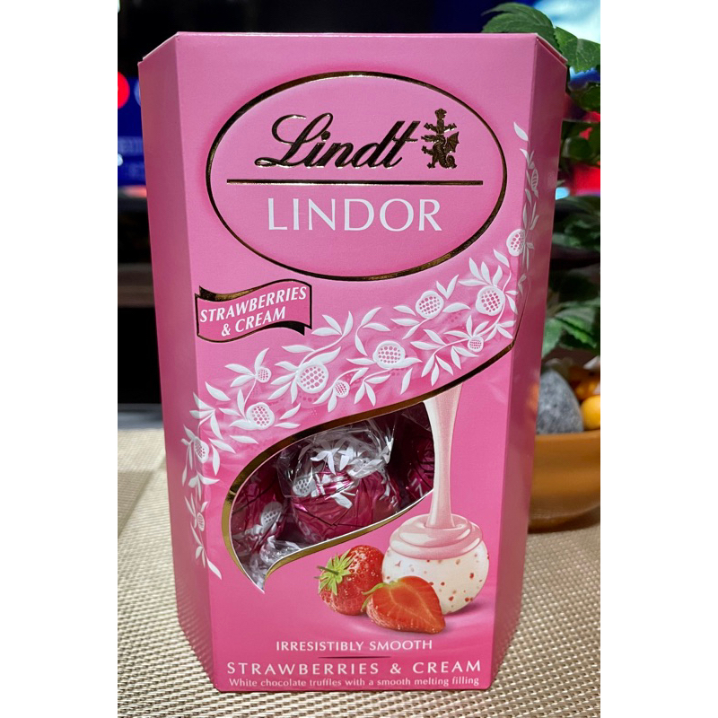 Lindt Lindor Strawberries And Cream 200g Shopee Philippines