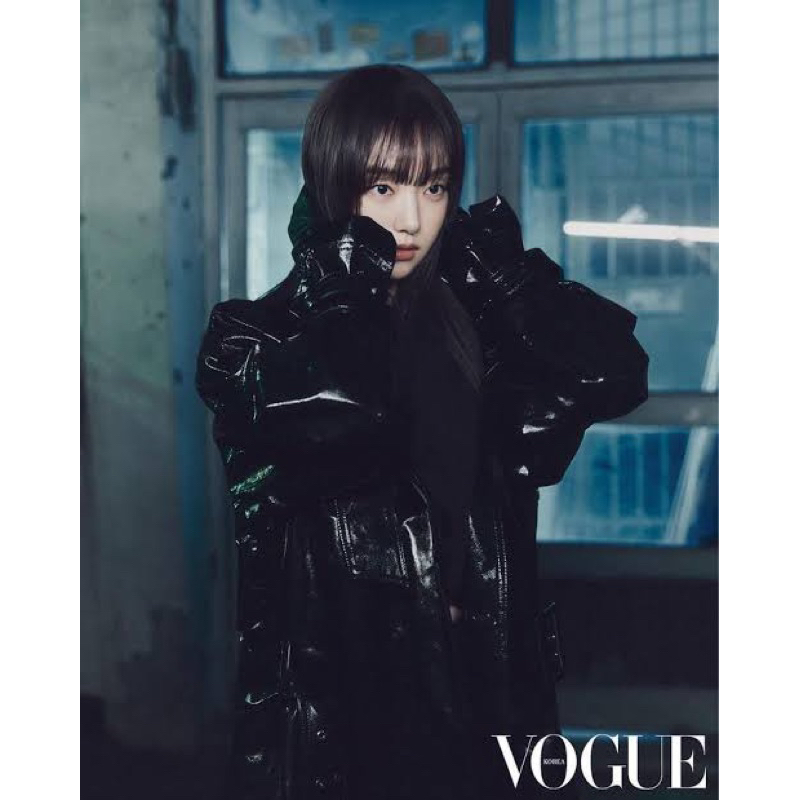 [ONHAND] KIM HYE JOON FEATURE FOR VOGUE MAGAZINE KR DECEMBER 2021 ED ...