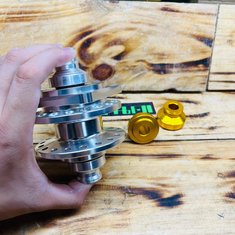 SMALL HUB w/ SMALL HUB N MILE for WAVE | Shopee Philippines