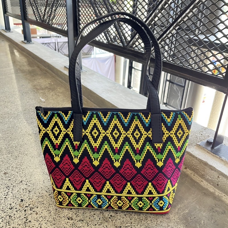 NEW Batik Hand Bag | Shoulder Bag | Scarf Bag | Big Bayong | Small ...